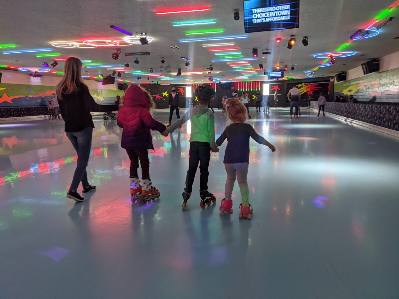 Beginner Roller Skating Lessons | Tarry Hall Roller Skating Rink